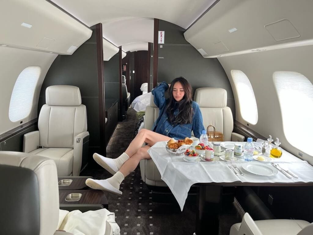 What Does Kim Lim Do For a Living?