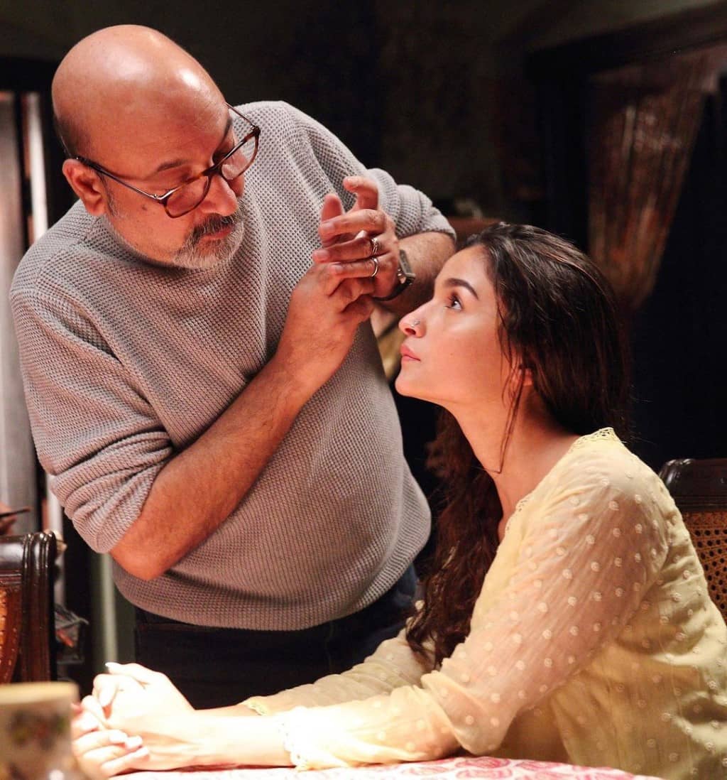 Meet Mickey Contractor: A Renowned Indian Makeup Artist