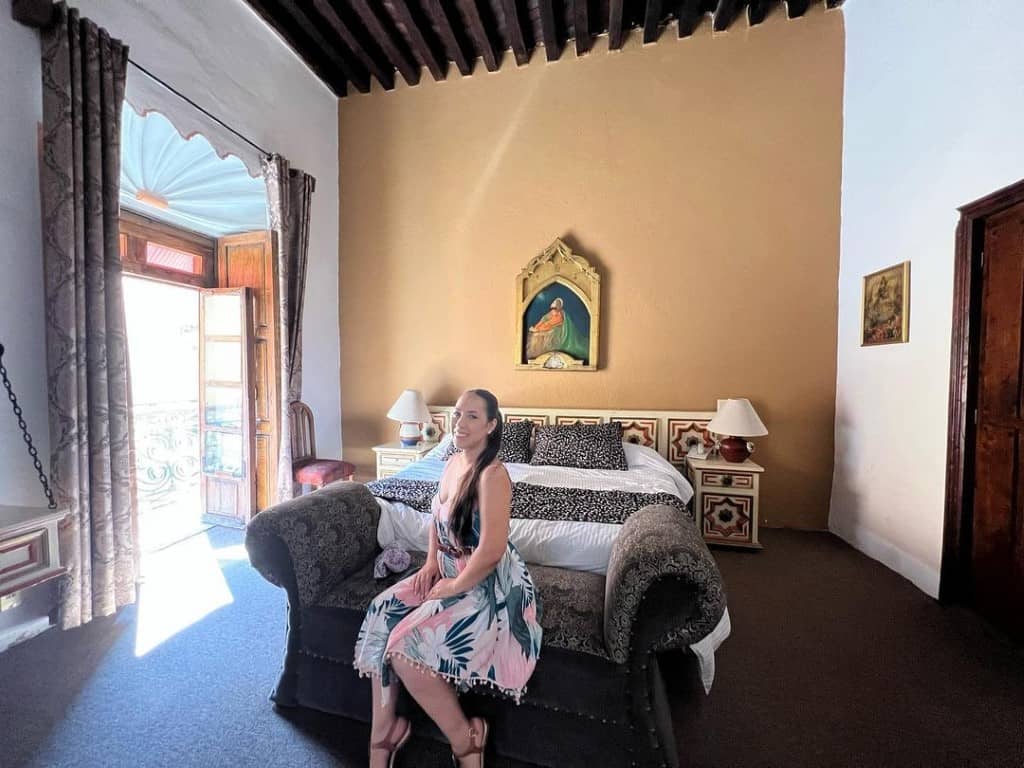 Doralia Angulo Age, Net Worth, Husband, Amazon