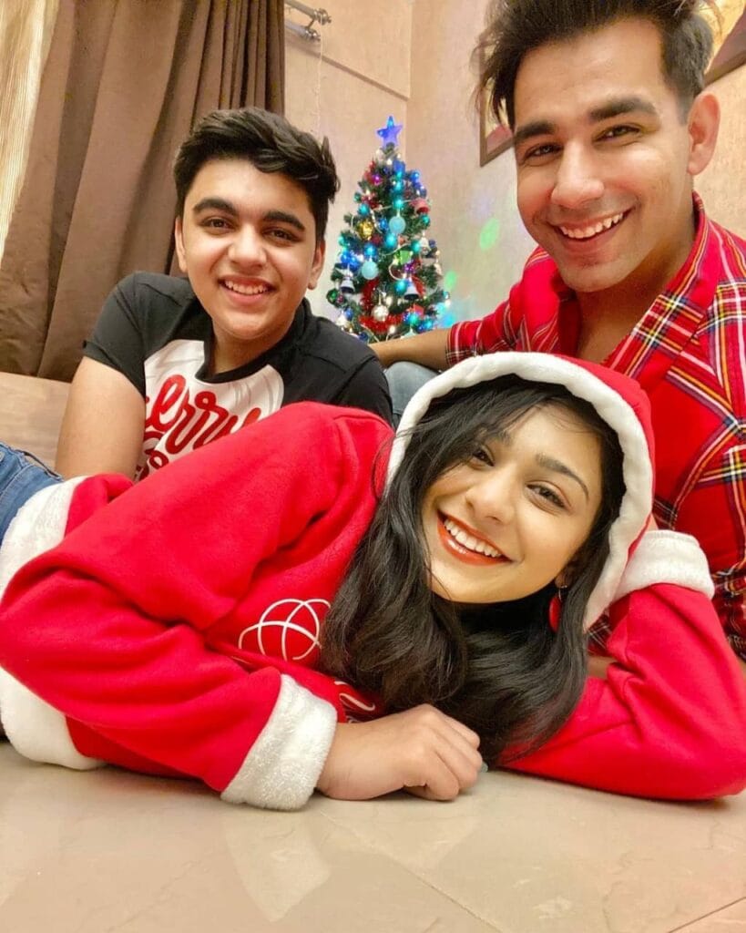 Diksha Sharma (Baby Queen) Age, Height, Siblings, Net Worth