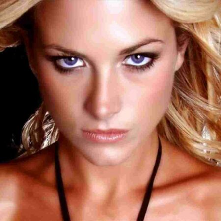 Laura Surrich Age, Height, Weight, Husband, Net Worth