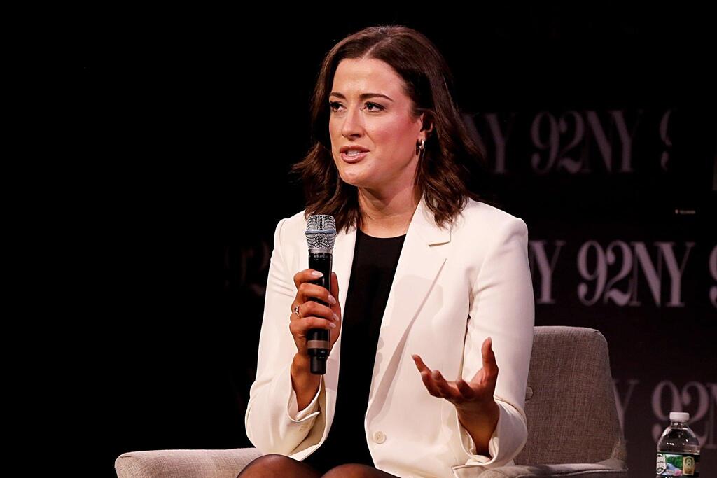 Cassidy Hutchinson Age, Husband, Parents, Net Worth, Wiki