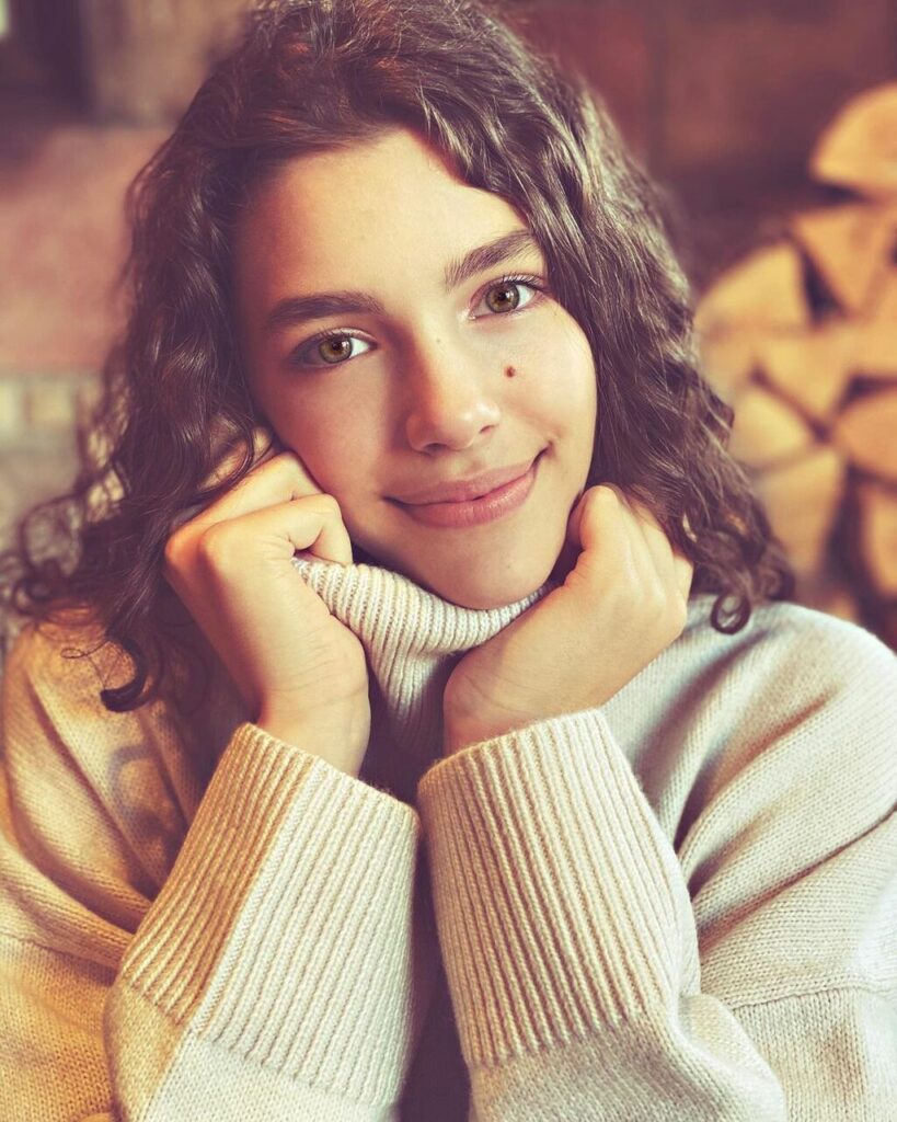 Isol Young Age, Birthday, Height, Ethnicity, Net Worth