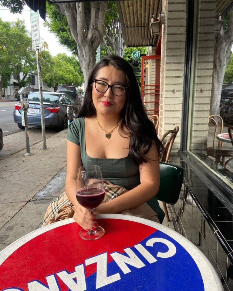 Jenny Han Age, Husband, Ethnicity, Net Worth, Wiki