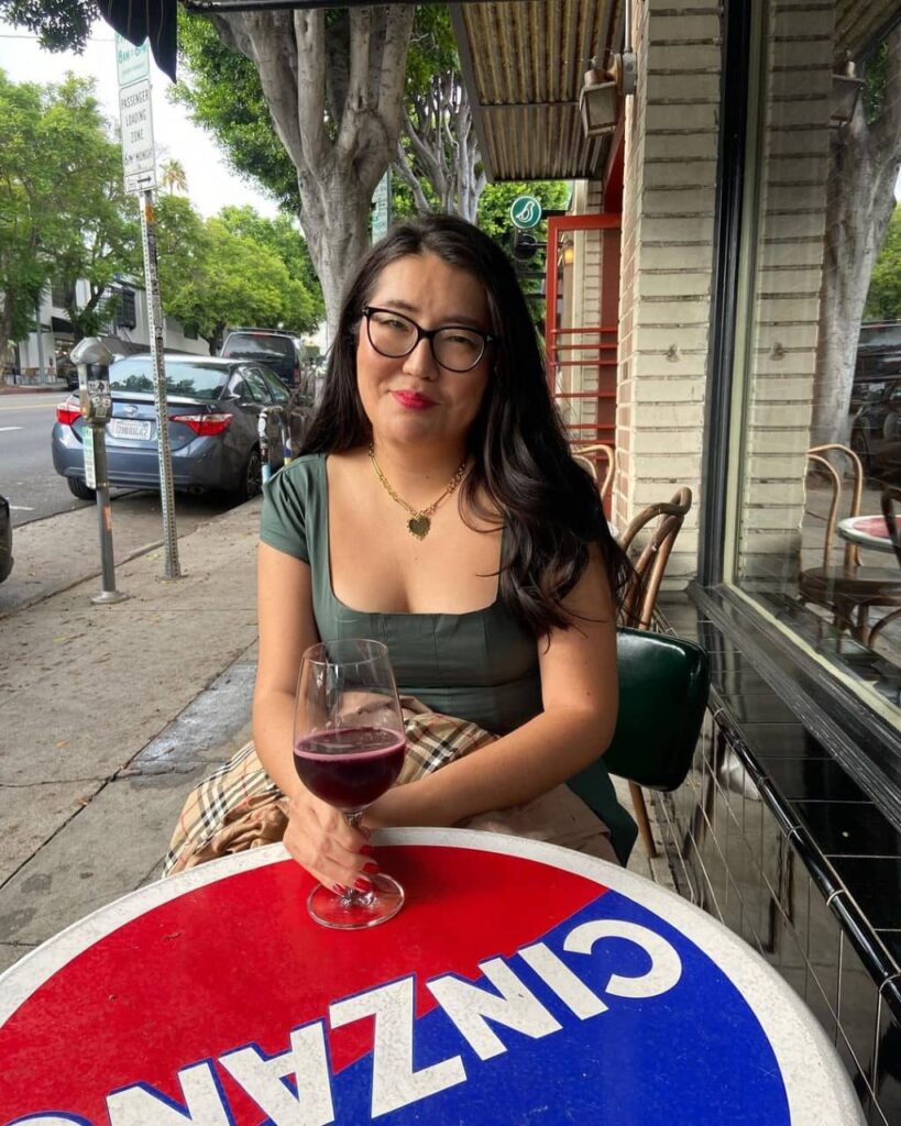 Jenny Han Age, Husband, Ethnicity, Net Worth, Wiki