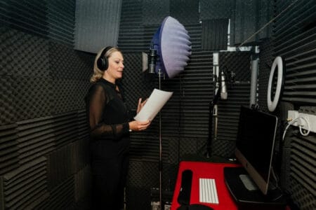 Jo Pickard Age, Net Worth, Husband, Kids, Height, Wiki