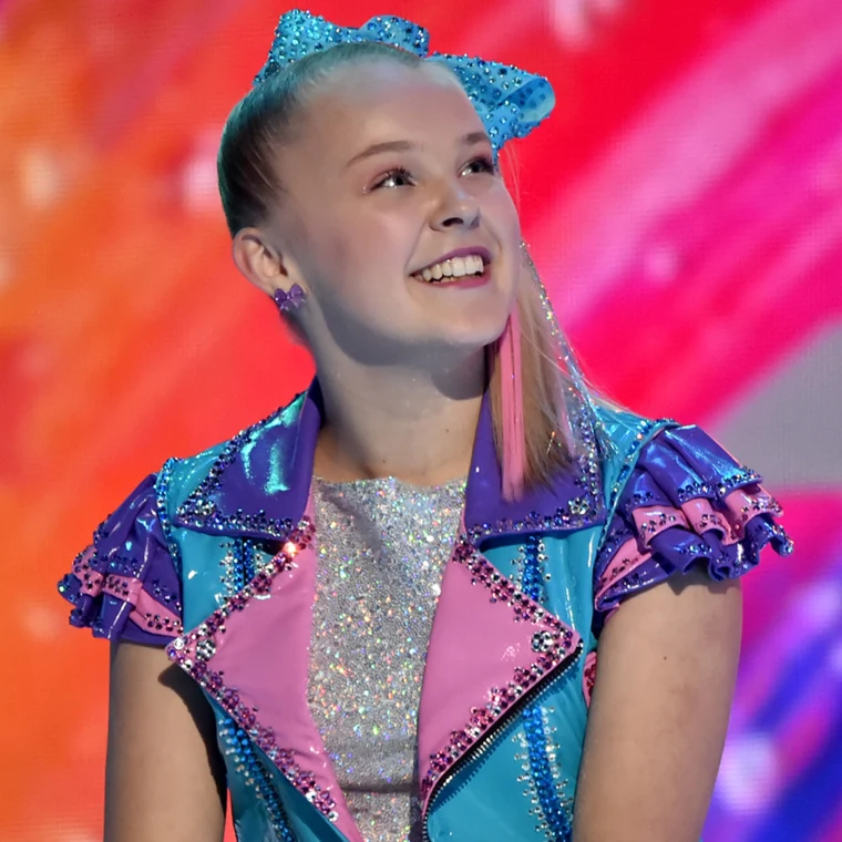 Jojo Siwa Age, Parents, Awards, Girlfriend, Net Worth, Wiki