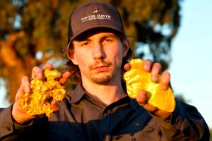 Parker Schnabel Net Worth, Wife, Age, Family