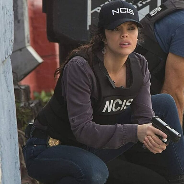 Vanessa Ferlito Net Worth, Age, Husband, Son, Parents, Bio
