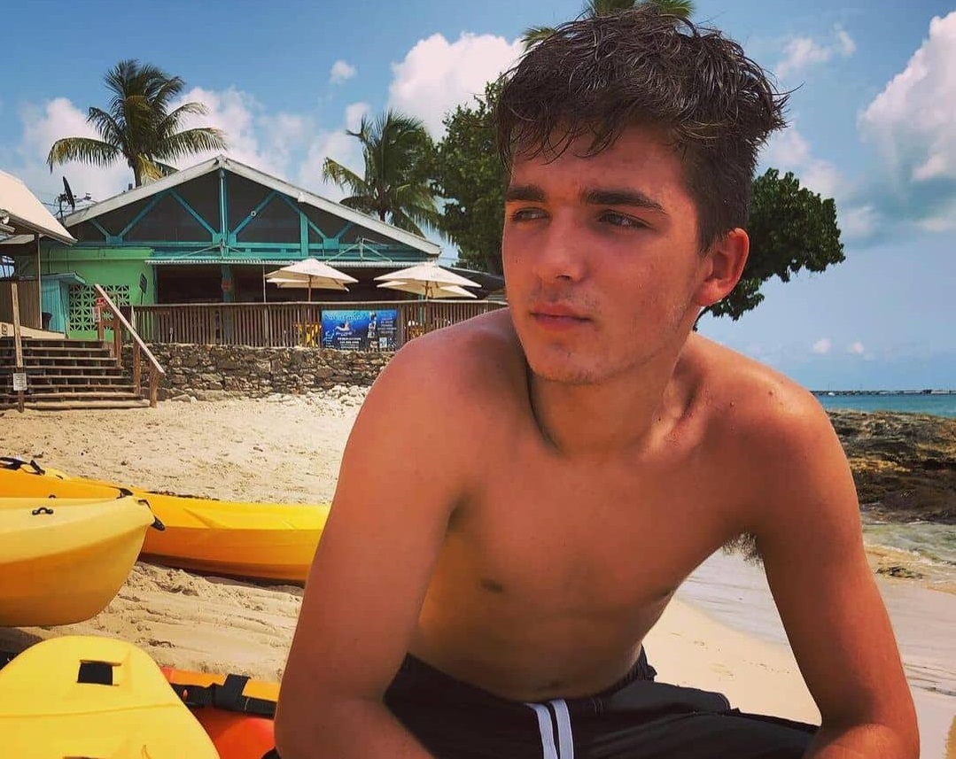 Zen Scott Feldman Age, Height, Mother, Father, Net Worth