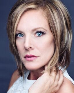 Kelly Hyland Age, Height, Weight, Husband, Net Worth