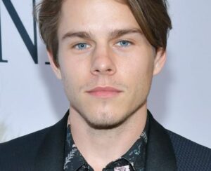 Jake Manley Age, Height, Wife, Parents, Net Worth