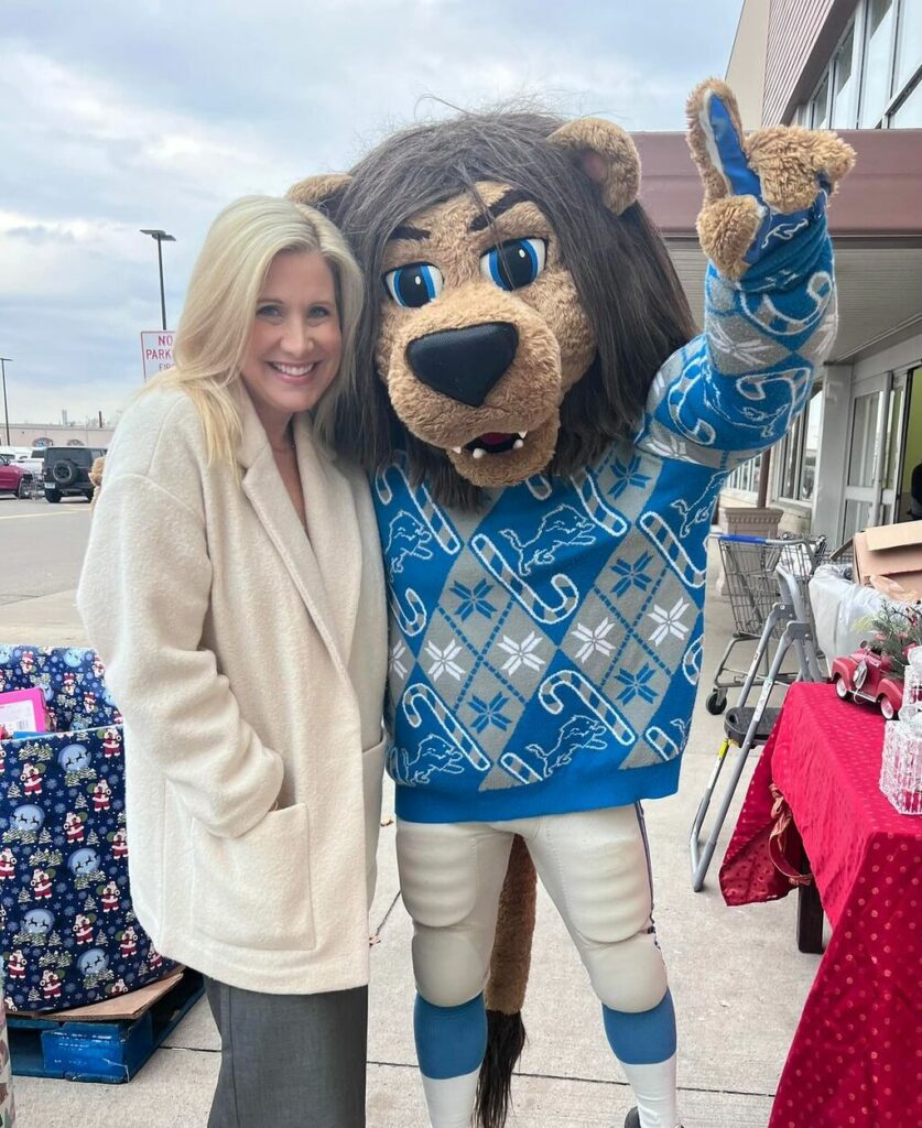 Kim Adams Bio, Age, Height, Husband, Children, Net Worth