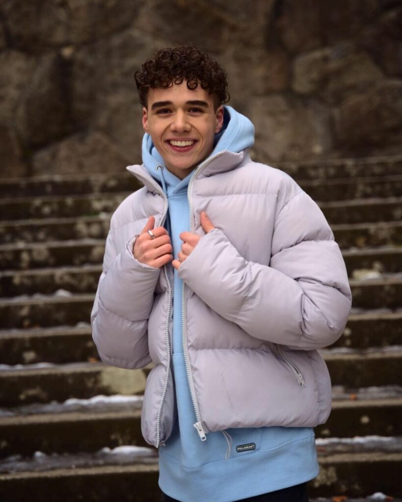 Meet Levent Geiger - Musician And YouTube Star