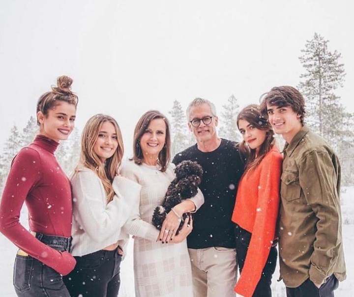 Logan Rae Hill Age, Height, Family, Sisters, Boyfriend, Net Worth, Wiki