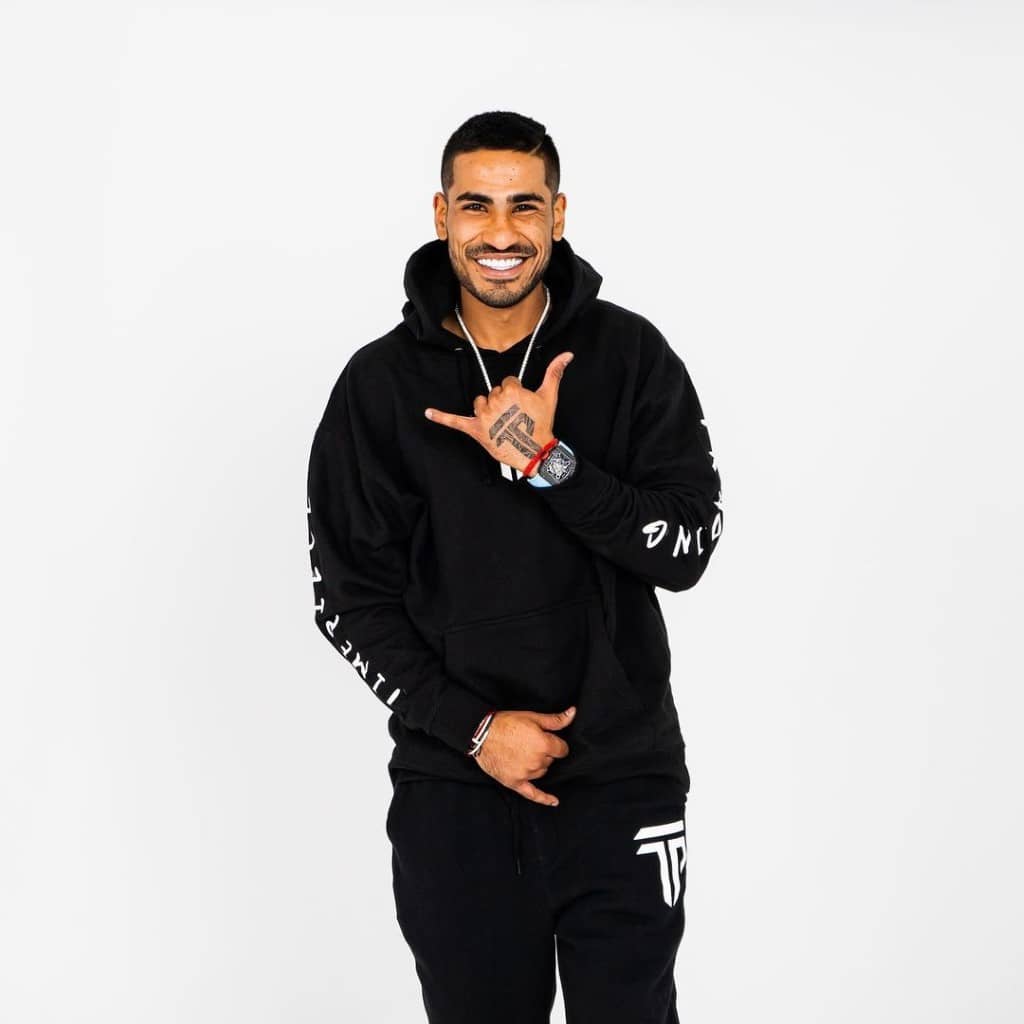 Neelesh Alwani Age, Height, Nationality, Father, Girlfriend, Net Worth