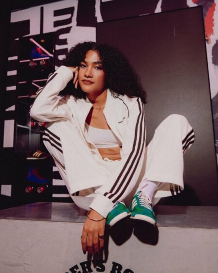 Olivia Dean Partner, Parents, Siblings, Age, Net Worth, Wiki