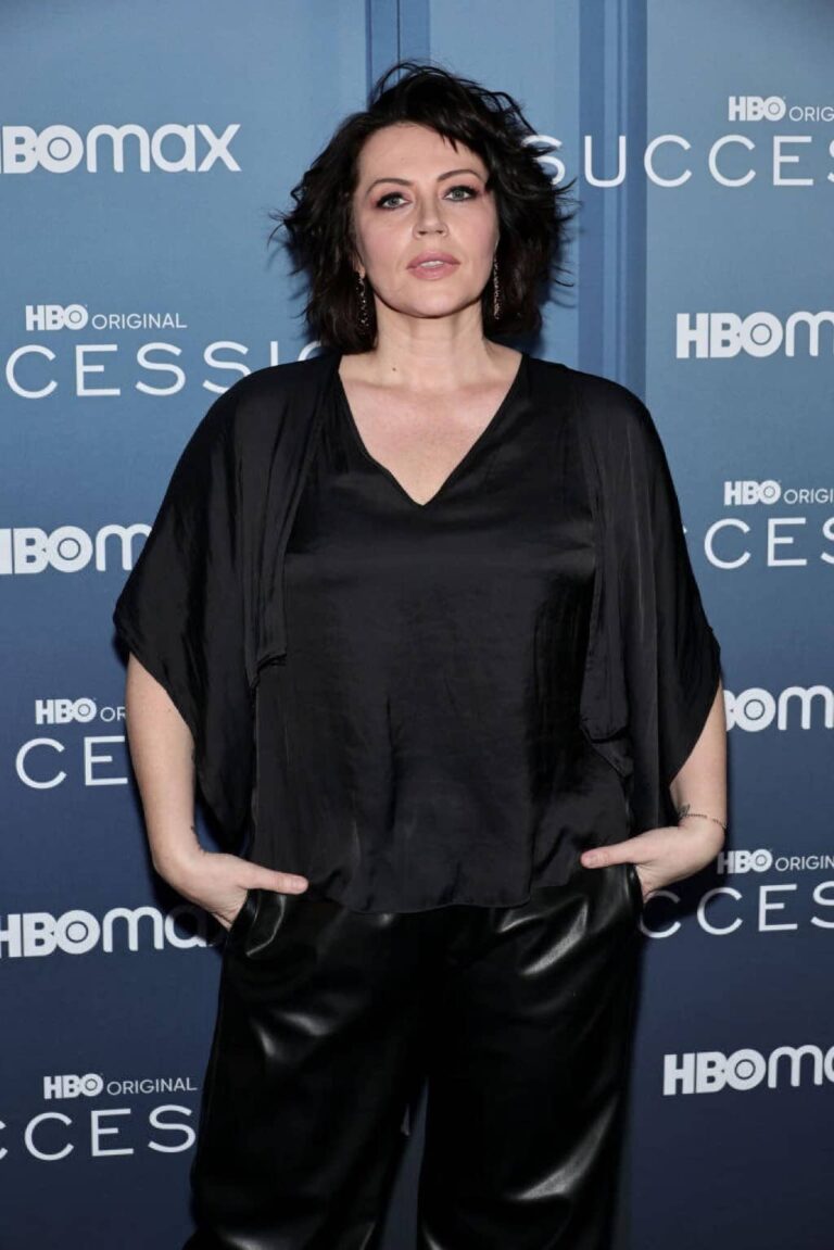 Dagmara Dominczyk Bio, Sister, Age, Height, Husband, Net Worth