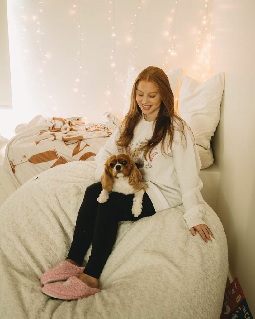 Jackie Oshry Husband, Age, Net Worth, Parents, Child, Height