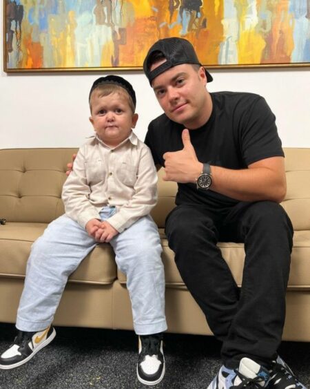 Steiny Wiki, Age, Height, Net Worth, Girlfriend, Parents