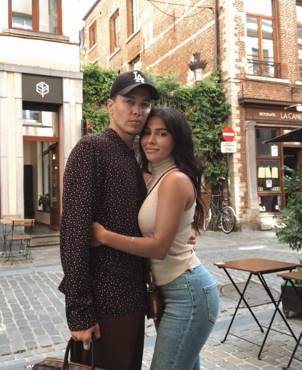 Meet Teni Panosian Beauty Vlogger, Bio and Her Life Story