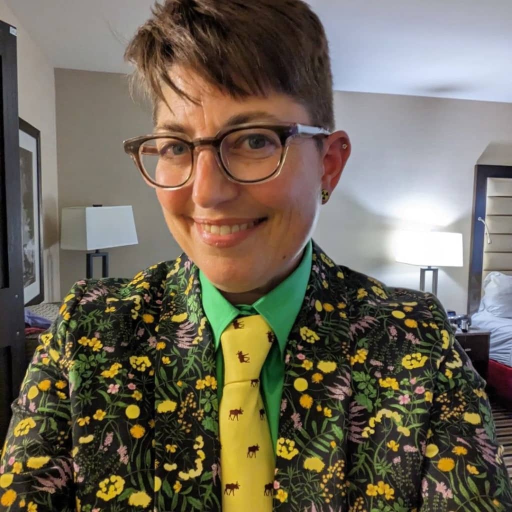 Who is Annalee Newitz And How She Become Journalist
