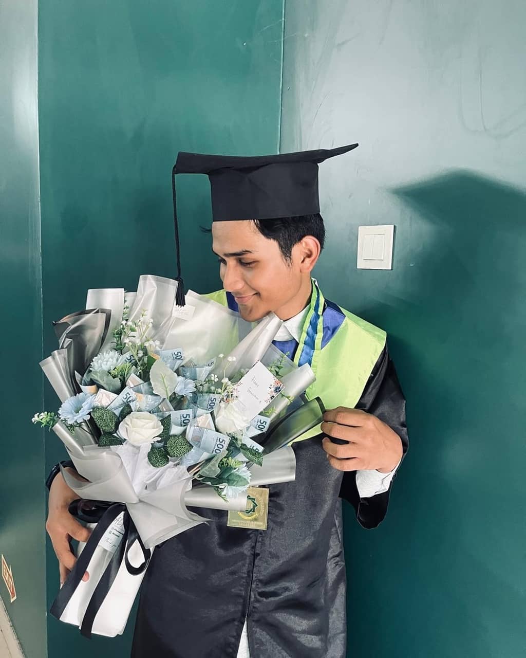 Who Is Islamic Scholar Kadam Sidik? His Journey, Vision, and Influence