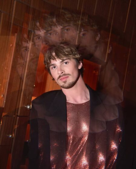 Ethan Gaskill Age, Height, Net Worth, Boyfriend, Fragrance, Bio